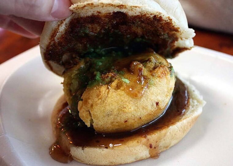 Gurgaon Street Food: Best Places For Local Food in Gurgaon - We Are Gurgaon